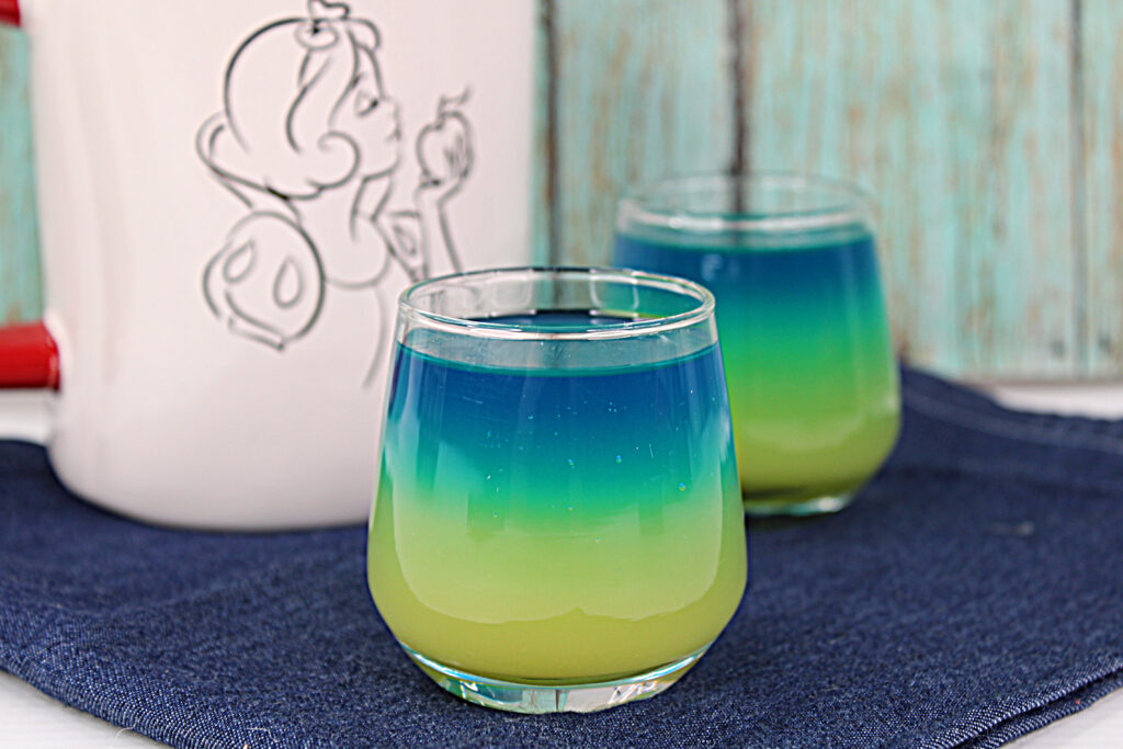 How To Make A Snow White Cocktail